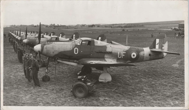 BELL P-39 AIRACOBRA Raf Line Up Vintage Original 2. Ww Presse Foto ...
