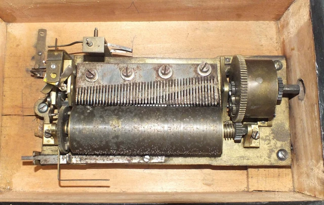 SOCLE DE PENDULE Ou De Mariage En Bois Avec Boite A Musique Xixeme ...