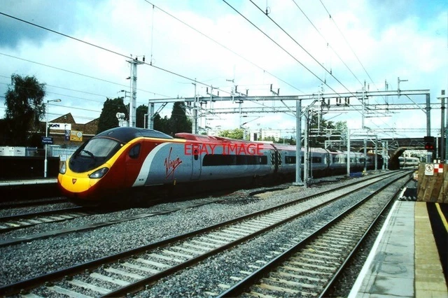 PHOTO CLASS 390 Pendolino 9-Car Emu No 390 006 Virgin Sun Speeding ...