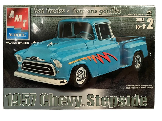 AMT/ERTL HOT TRUCKS 1957 Chevy Stepside Truck 1:25 Kit Modello NUOVO ...
