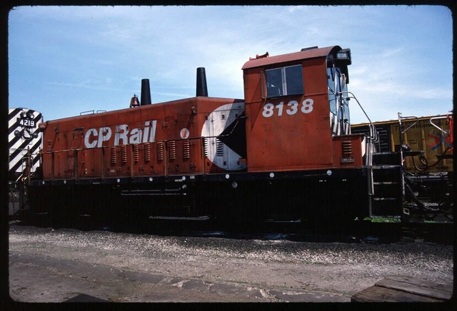 ORIGINAL RAIL SLIDE - CP Canadian Pacific 8138 Windsor ON 5-1-1989 £4. ...