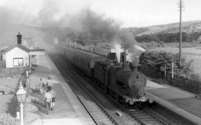 BAMFORD RAILWAY STATION, DERBYSHIRE. c1950 Loco; 44606 PHOTO 12 x 8 (A4 ...