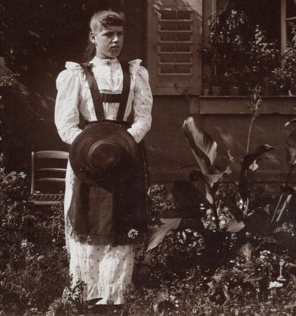 112/185 FOTO AUS FOTOALBUM Fam. KÖNIGER GOßMANNSDORF HOFHEIM ? JUNGE ...