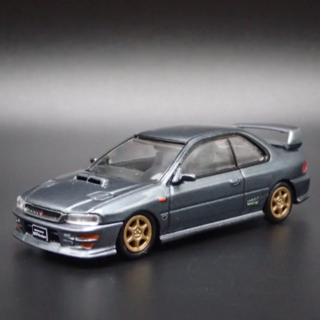 SUBARU IMPREZA GC8 Type R 1:64 Echelle de Collection Diorama Voiture ...