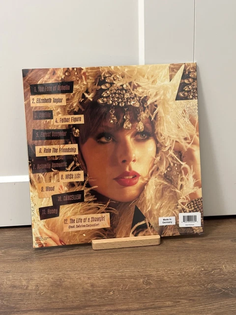 TAYLOR SWIFT LIFE Of A Showgirl - Summertime Spritz Shimmer Crowd is ...