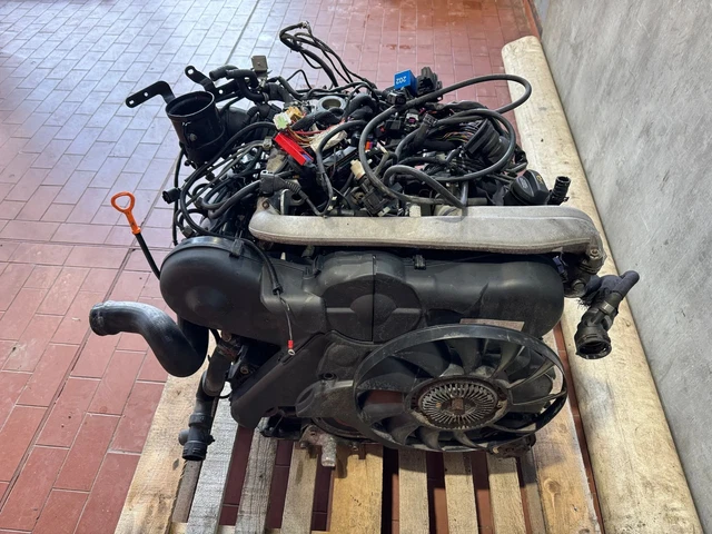 AUDI A4 8E B6 2.5 Tdi V6 AKE Moteur Complet Turbo Buses Etc. Moteur ...