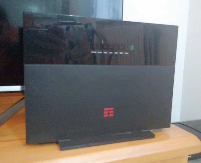 TECHNICOLOR TIM HUB+ PLUS 1200Mbps Modem-Router senza Filo - Nero EUR ...