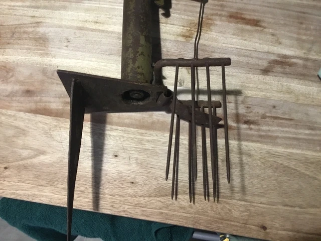 OLD UNUSUAL METAL Impassable Mole Trap Collectors Item £85.00 - PicClick UK