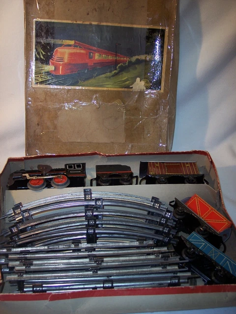 RARE VINTAGE ANTIQUE Distler Wind Up Tin Toy Train Set Germany Works ...