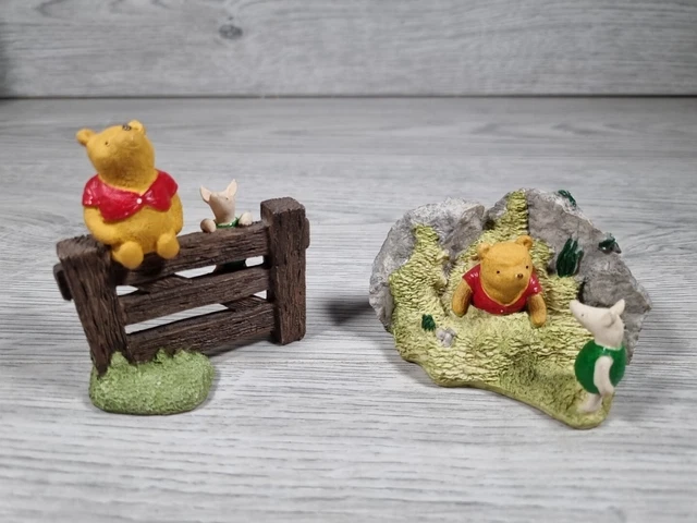 DISNEY CLASSIC WINNIE the Pooh & Piglet Gate And Rock 3" Ornament ...