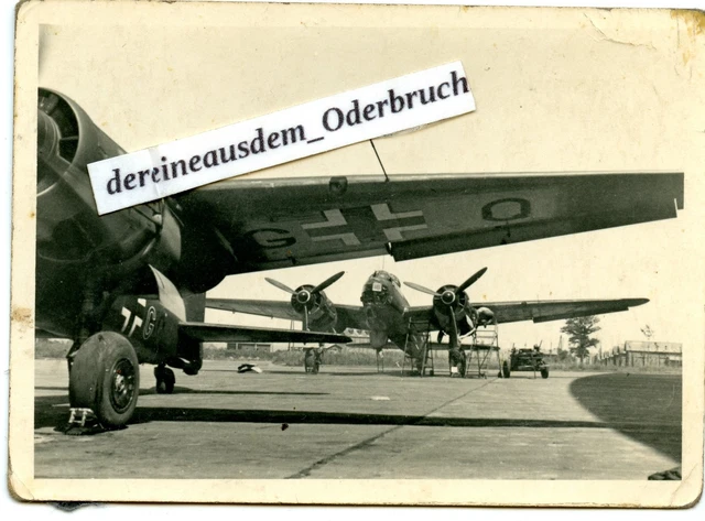C34 FOTO LW Brest-Süd Flugplatz Wekusta 2 Wolkenjäger Junkers Ju 88 ...