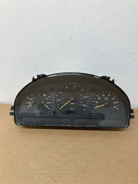 MERCEDES ML W163 01-05 Instrument Cluster Speedometer A1635403811 £18. ...