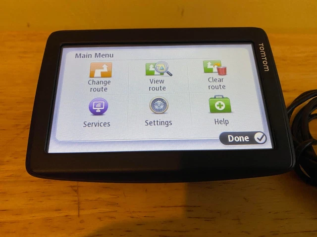 TOMTOM SAT NAV Model 4EN52 Z1230 with USB Charging Lead, Western Europe ...