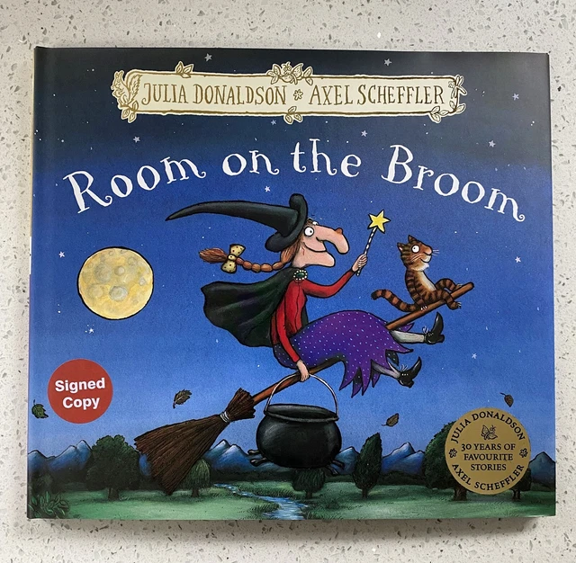 ROOM ON THE Broom SIGNED by Julia Donaldson £37.75 - PicClick UK