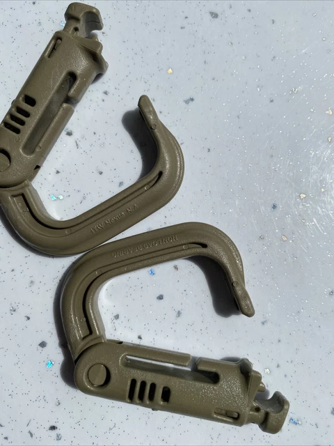 BRITISH ARMY.GENUINE VIRTUS,MTP,BERGEN,PACK,WEBBING.. Lock. Carabiners ...