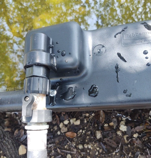 RUBBERMAID COMMERCIAL PRODUCTS Stock Tank Float Valve Drain Plug ...