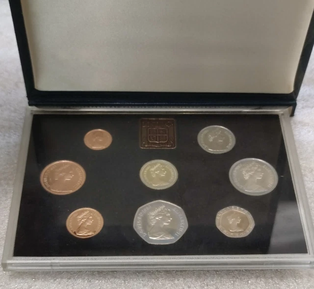 1983 UK PROOF Coin Collection 8 Coin Set Royal Mint Boxed First £1 Coin ...
