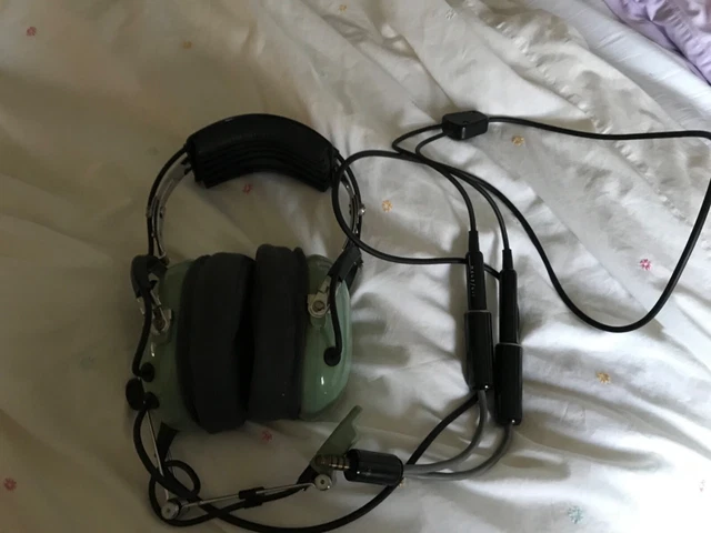 DAVID CLARK H10-40 Pilots general aviation head set pn 12507G 18 with ...