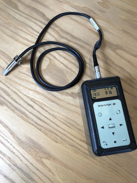 BRUEL & KJAER Type 4445 Noise dosemeter and calibration adapter £310.00 ...