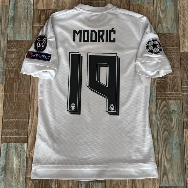 2015 2016 REAL Madrid #19 Luka Modric UCL Final Match Day Official near ...
