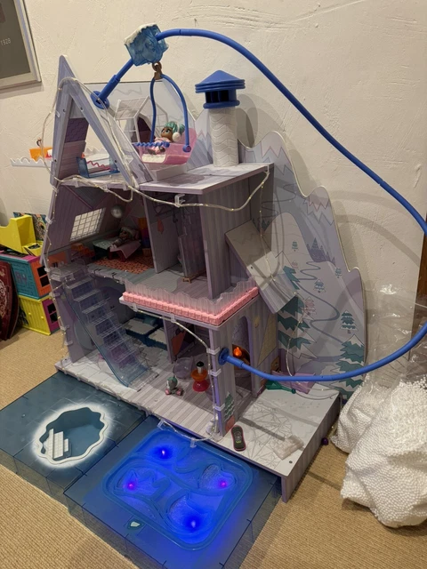 LOL SURPRISE! WINTER Disco Chalet Doll's House with snow furniture and ...