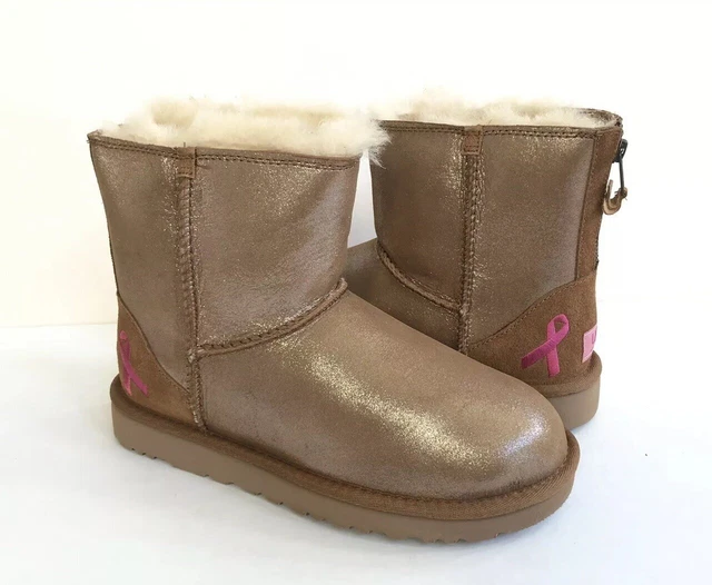 UGG SHINY CLASSIC Mini Zip Castagno Consapevolezza Cancro Us 5 / Eu 36 / Uk 3.5 EUR 163,47 ...
