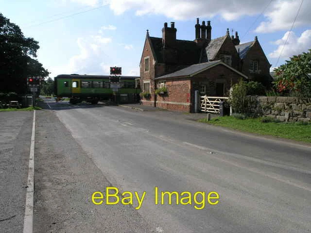 PHOTO 6X4 MOORTOWN Station Moortown\/TF0799 The station at Moortown is ...