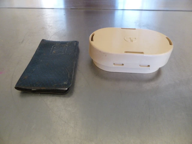 TELECOM AUSTRALIA VINTAGE junction box/plastic with small telephone no ...