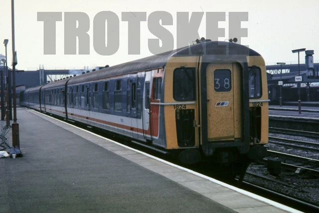 35MM SLIDE BR British Rail Diesel DEMU Class 204 1824 Reading 1989 ...