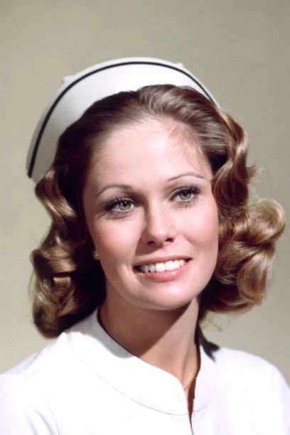 BARBARA RUCKER IN tv series The New Temperatures Rising Show - 1974 Old ...