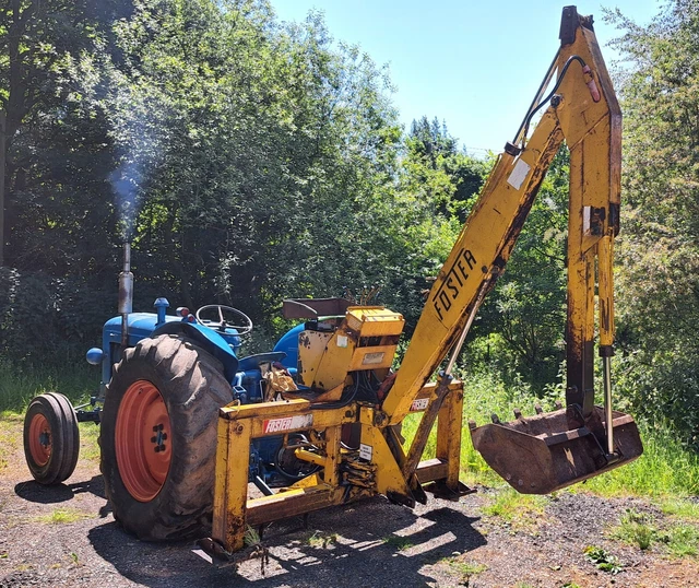 FOSTER D2P EXCAVATOR Digger Back Actor Fordson Massey Ferguson John ...