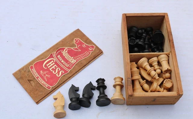 VINTAGE STAUNTON BOXWOOD Chess Pieces Complete Set Wooden Box House ...