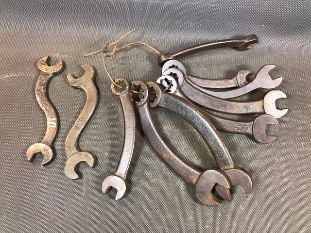 LOT DE 10 anciennes clé de garage automobile courbées déco atelier ...