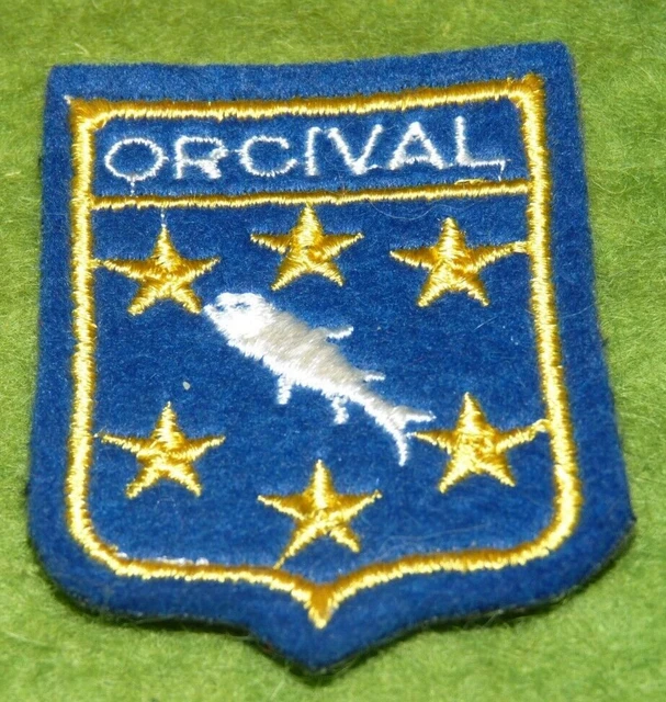 ANCIEN ÉCUSSON FEUTRE brodé thermocollant Blason d'Orcival Neuf Vintage patch EUR 5,00 - PicClick FR