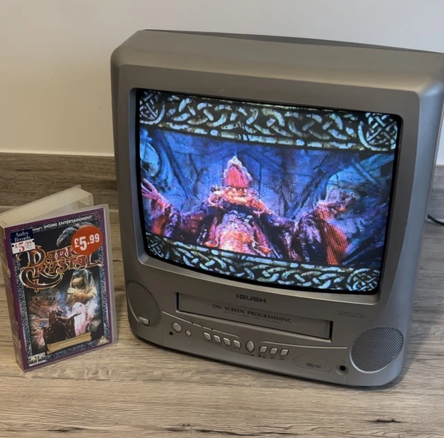 BUSH BTV18SIL/VA 14" Inch CRT TV VCR VHS Video Retro Gaming Television CRT £79.99 - PicClick UK