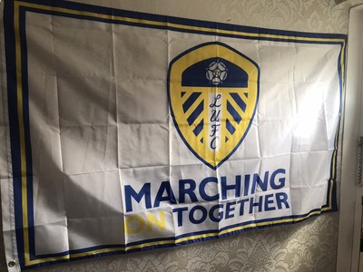 LEEDS UNITED MARCHING On Together Flag 5ft X 3ft BNIP £8.99 - PicClick UK
