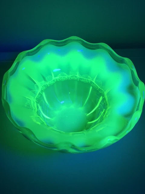 ANTIQUE VICTORIAN DAVIDSON? Primrose Pearline Preserved Glass Dish ...