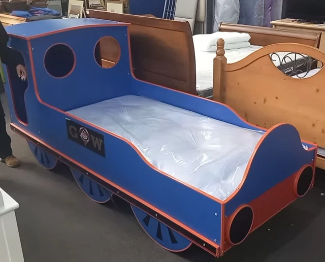 RARE HARRODS GREAT Western Train Bed With Drivers Cabin £0.99 - PicClick UK
