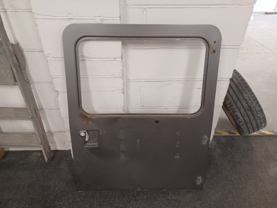 LAND ROVER DEFENDER 90 110 Tailgate. £50.00 - PicClick UK