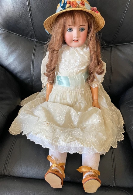 BEAUTIFUL EARLY 20TH century French Limoges Bisque Head Girl Doll £134. ...