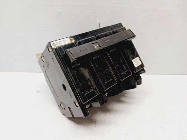 NEW EATON BAB3030HS 30 Amp Bolt-On Circuit Breaker 3P 240 Vac (Flaw ...