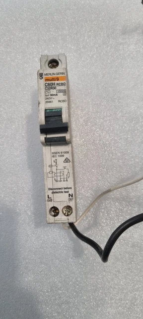 MERLIN GERIN MULTI9 C60H RCBO C32R30 30mA 240V 10kA (118) EUR 42,40 ...