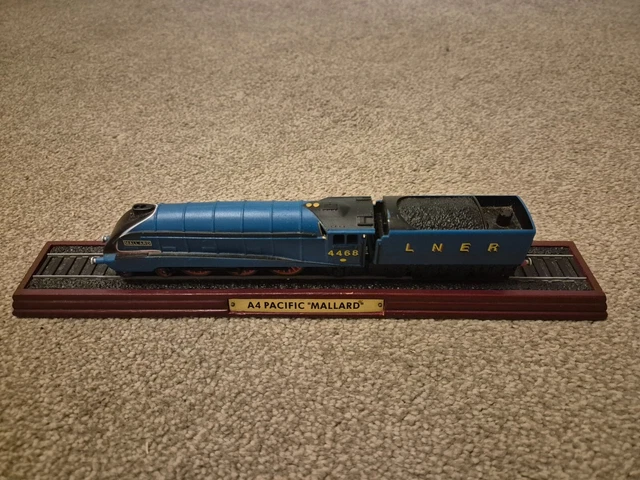 ATLAS EDITIONS 1/100 Scale A4 Pacific Mallard Class Locomotive Loco ...