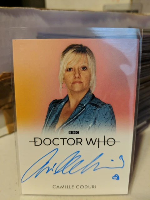 AUTOGRAPHE DOCTOR WHO Series 1-4 Camille Coduri comme Jackie Tyler pur ...