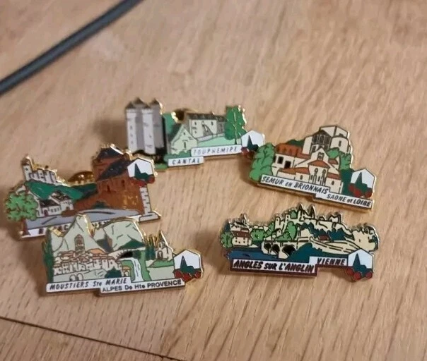 LOT DE PINS Pbvf Plus Beaux Villages De France Lb Créations EUR 50,00 ...