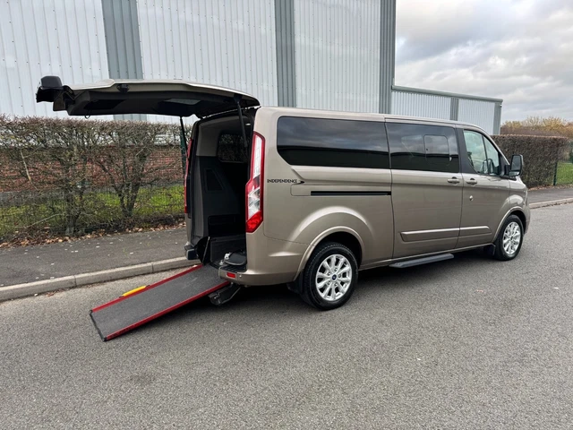 2020 FORD TOURNEO Transit Custom Titanium LWB L2 TWIN WHEELCHAIR ...