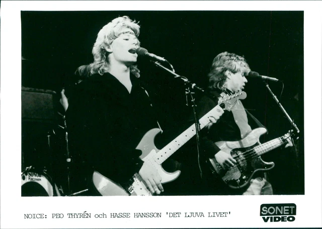 PEO THYRÉN ET Hasse Carlsson De Pop Groupe Noice - Vintage Photo ...