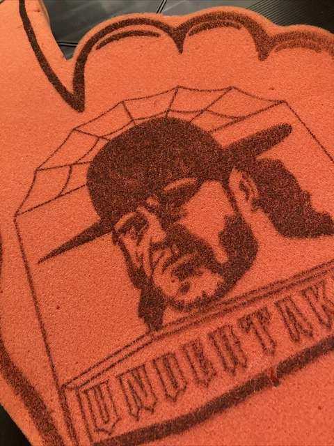 *RARE AF* WWF The Undertaker Foam Hand 1991 WWE WrestleMania £37.00 ...