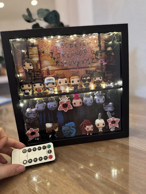 RAHMENBOX STRANGER THINGS Kinder Joy Will Set Komplett Stand LED 24 ...