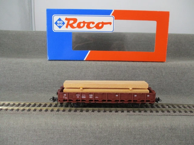 ROCO SPUR H0 offener Güterwagen mit Holzladung der DB in OVP RC10 EUR 9 ...